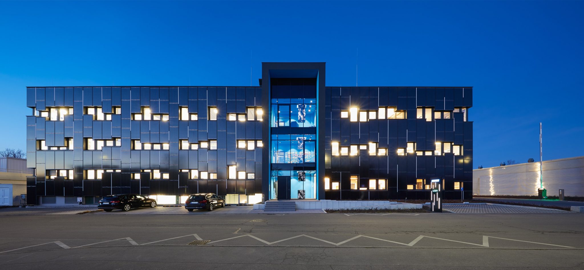 Neuer Unternehmenssitz der Firma MADER GmbH & Co. KG ...